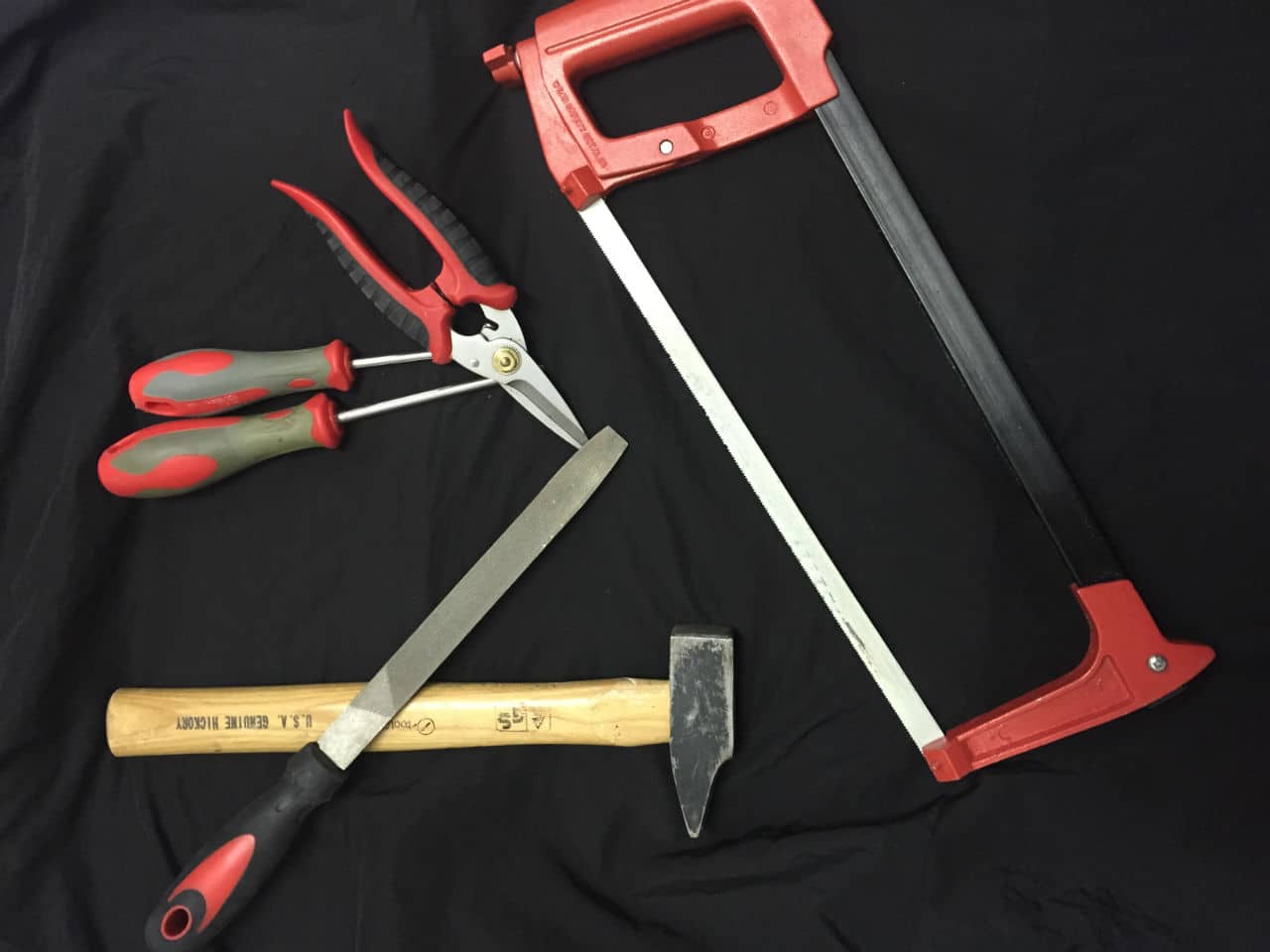 Quelques outils indispensables pour se mettre au bricolage